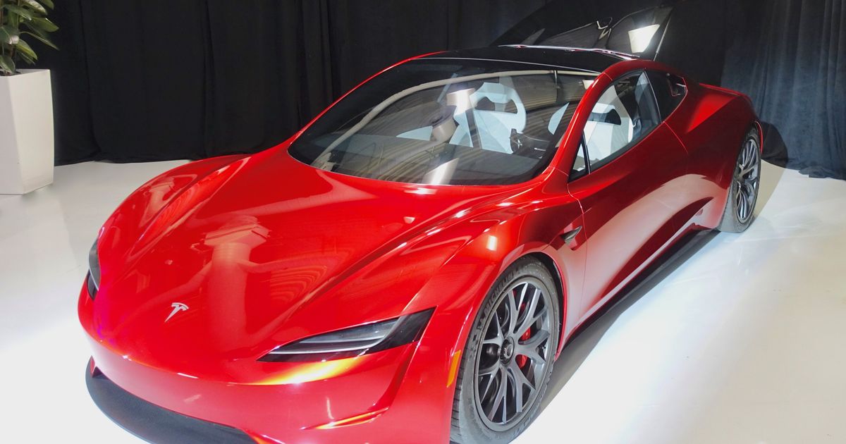Teslas New Roadster Gets A Second Reveal Tonight When To Watch 9262